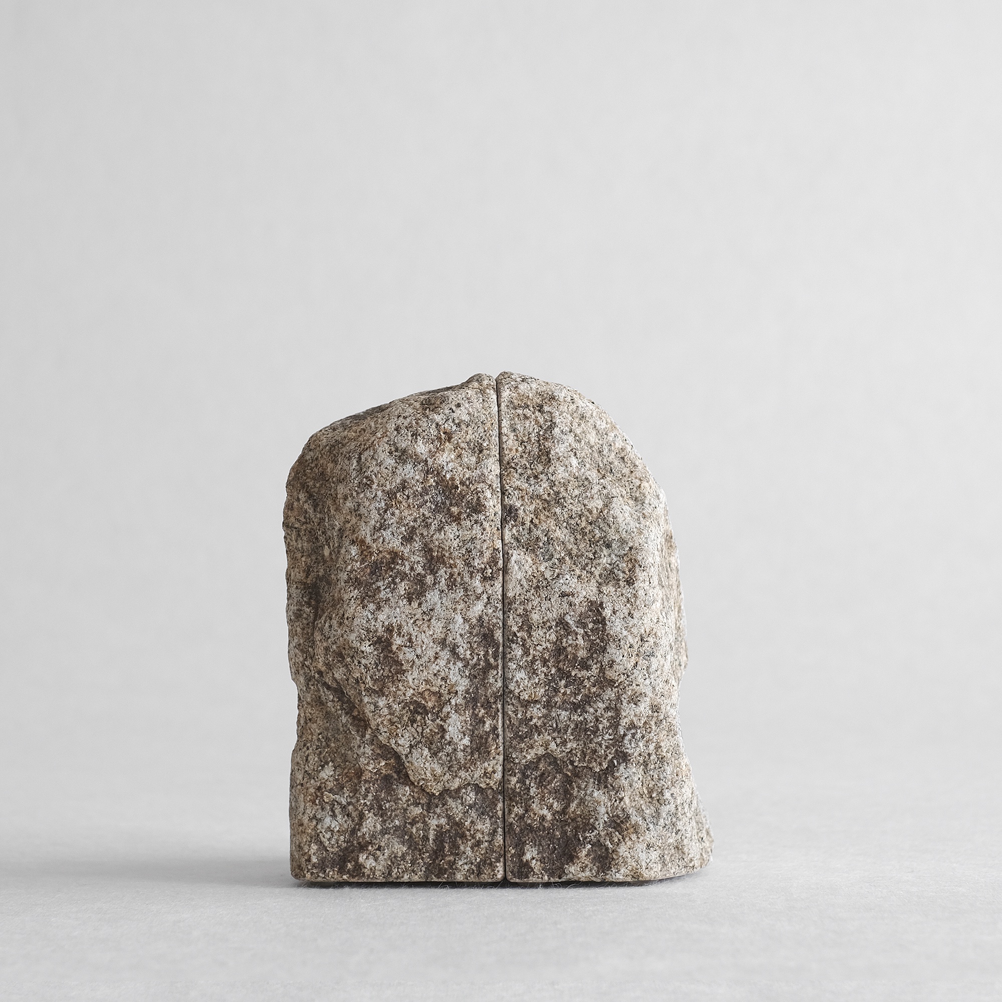 AJI PROJECT | Rock End - Analogue Life