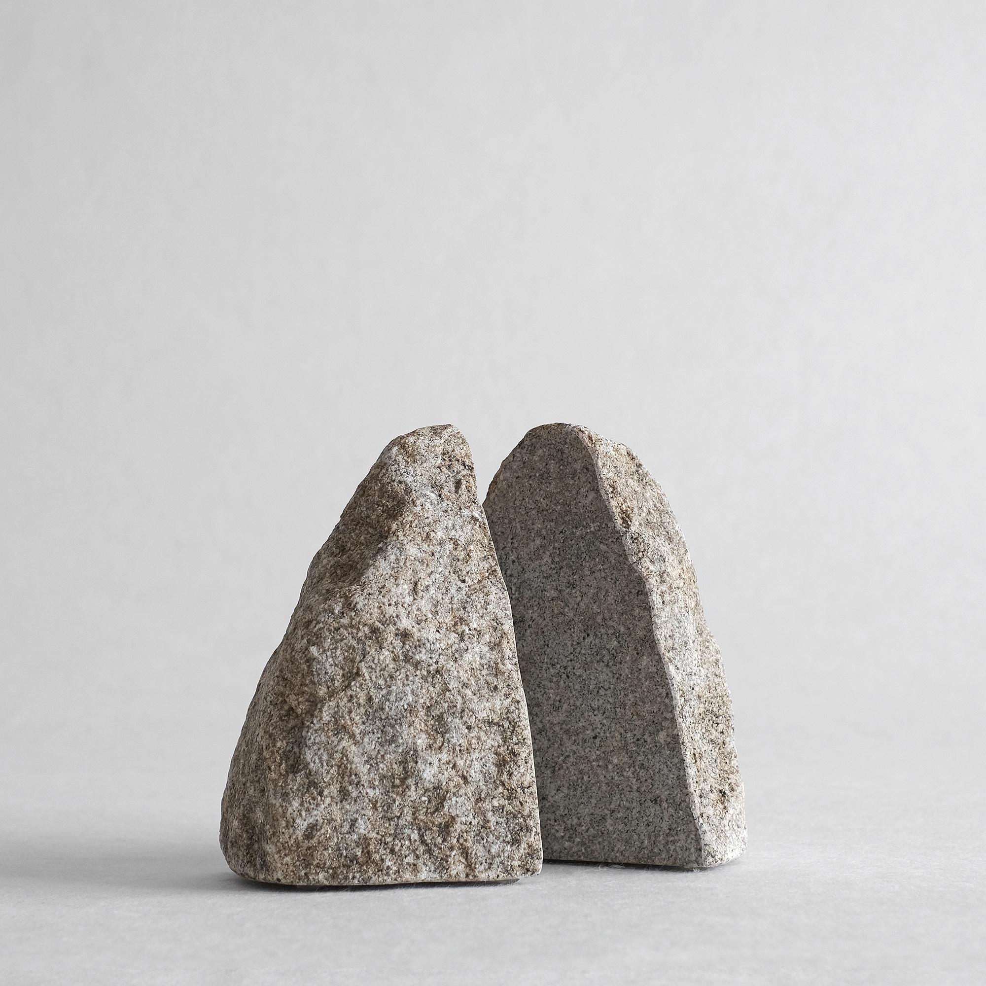 AJI PROJECT | Rock End - Analogue Life