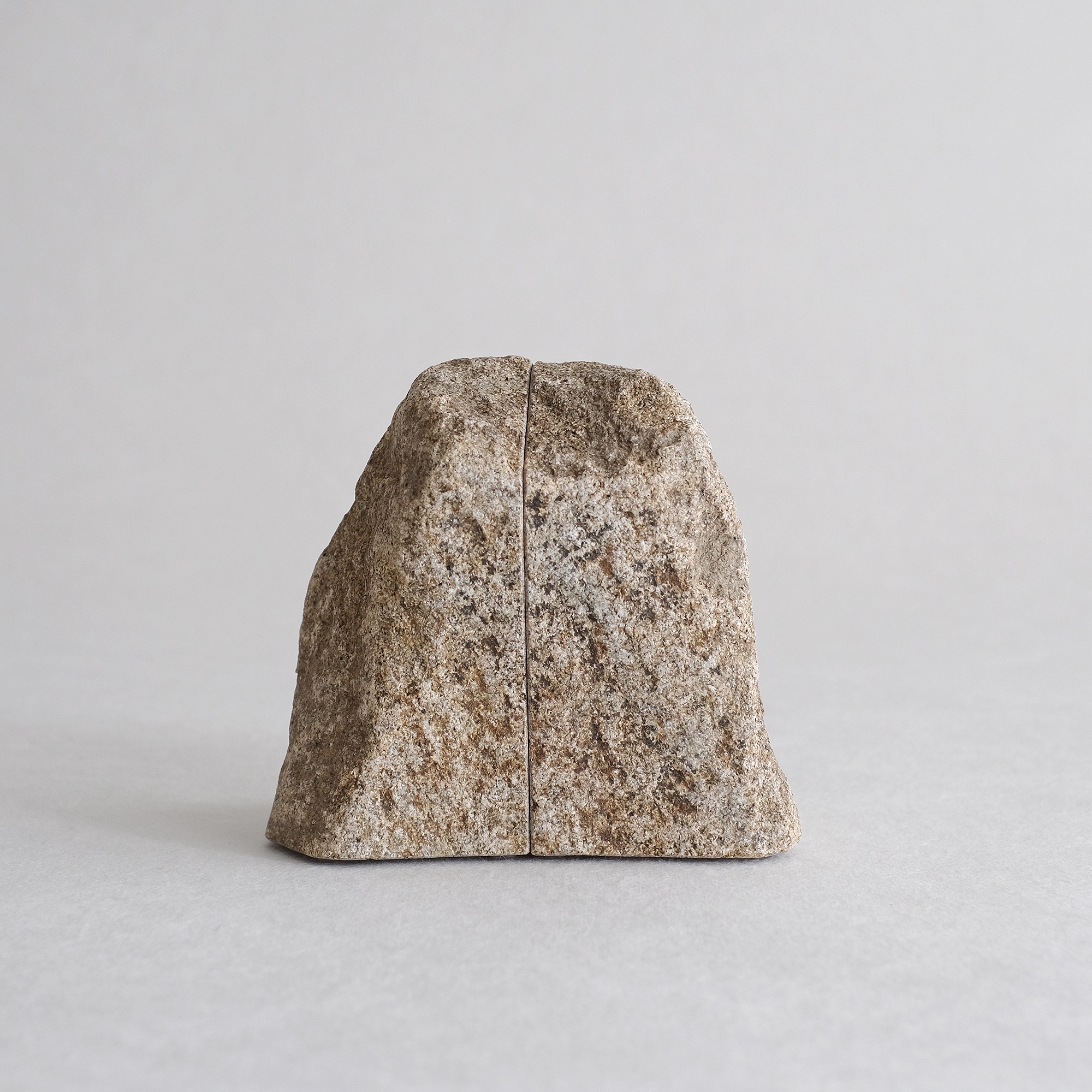 AJI PROJECT | Rock End - Analogue Life