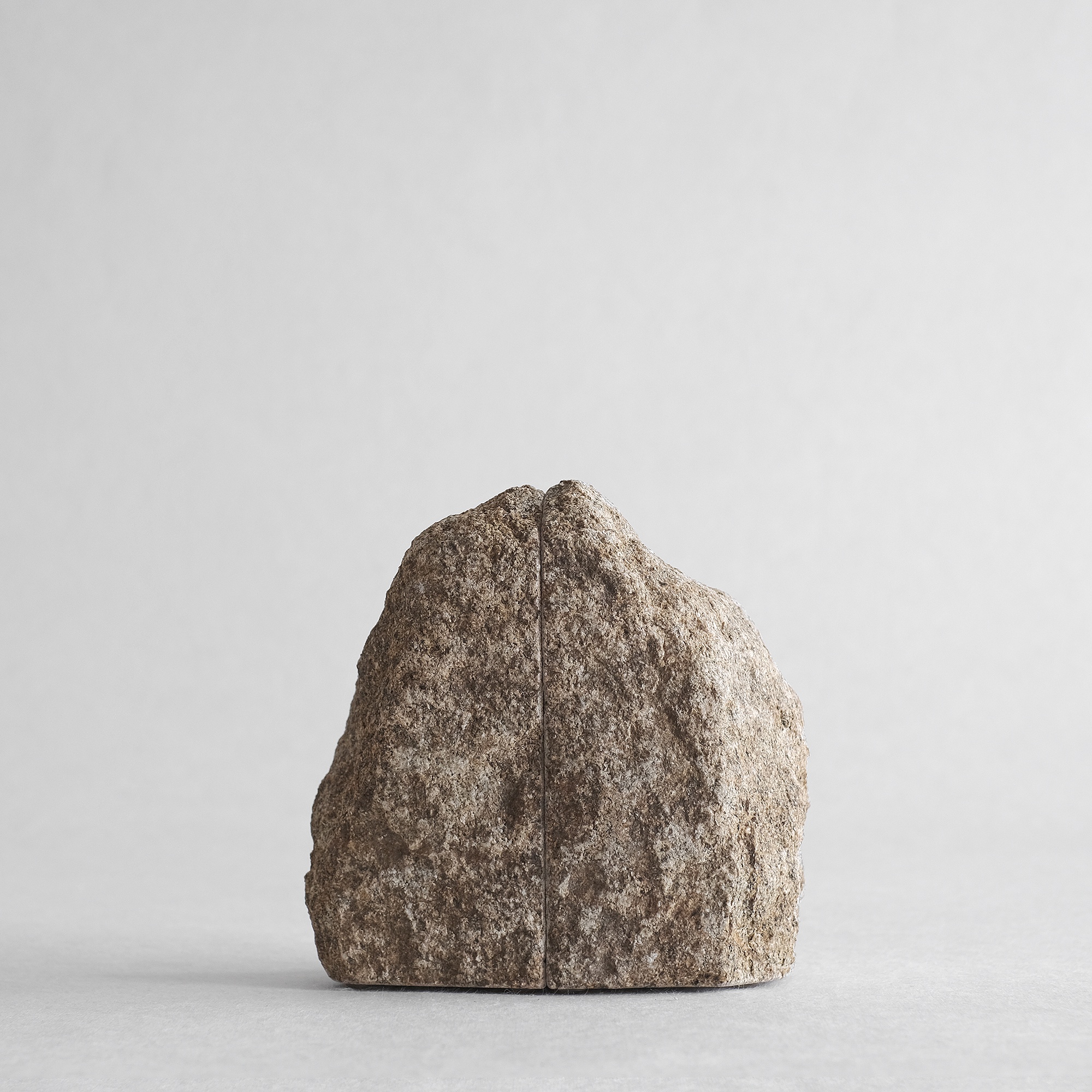 AJI PROJECT | Rock End - Analogue Life