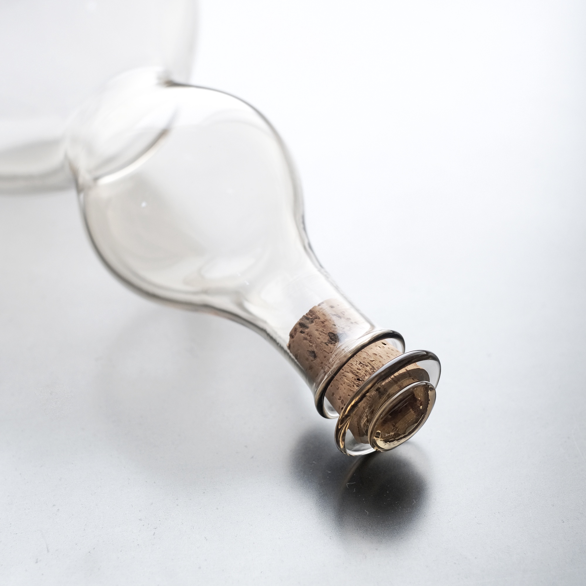 Taku Eiki (RITOGLASS) | Hand-blown Glass Bottle - Analogue Life