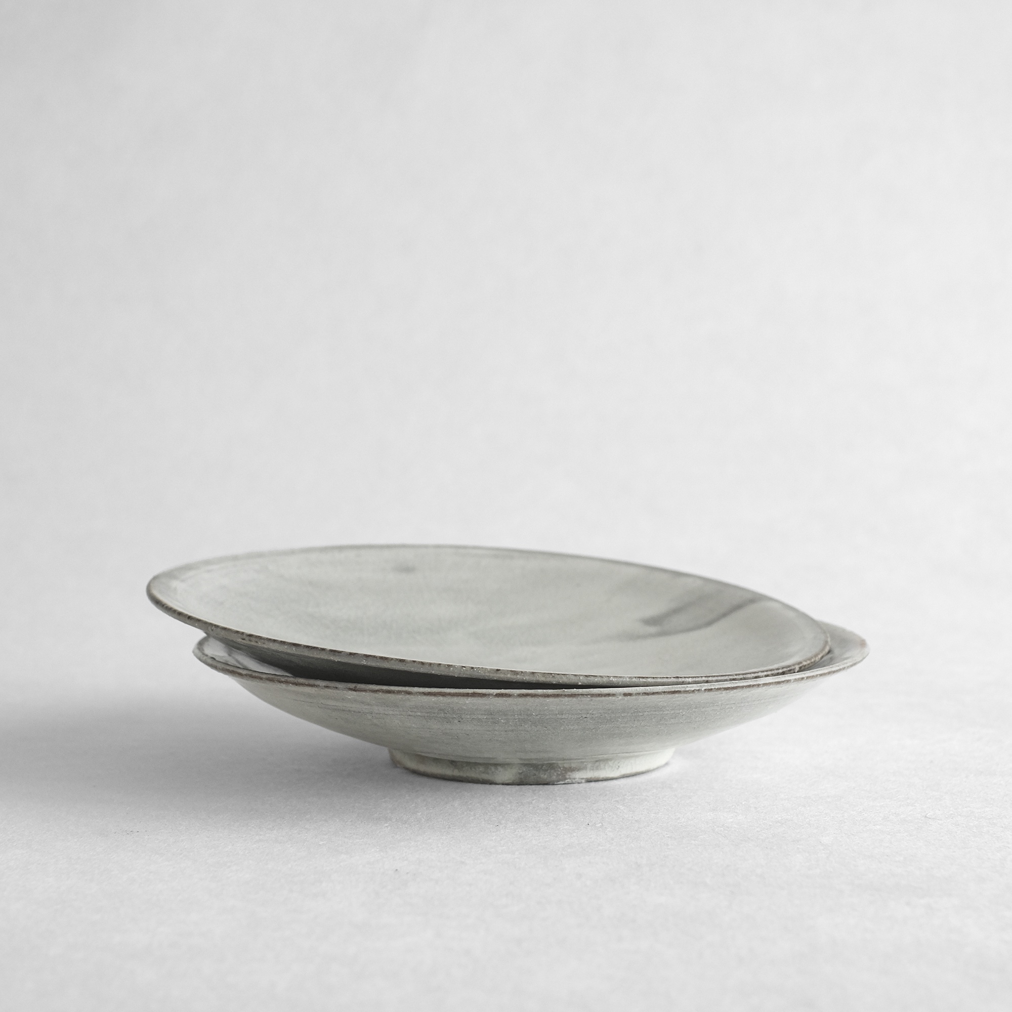 Natsu Hasegawa | Apple Ash Plate (21.5cm) - Analogue Life