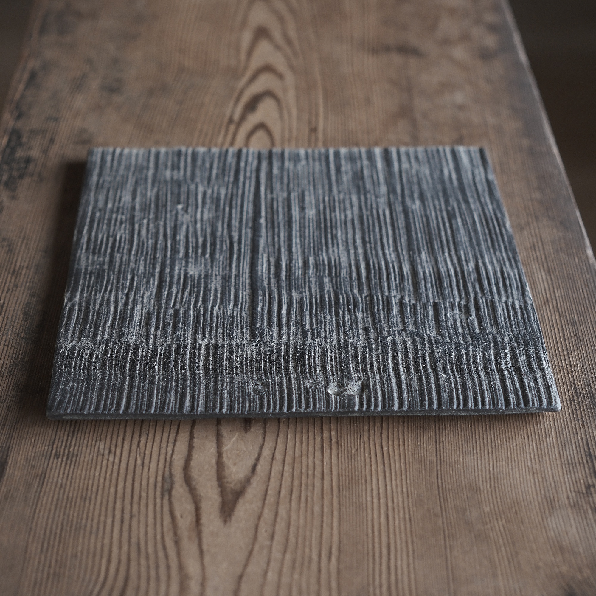 Tamotsu Suzuki | Ban (Plate) - Analogue Life