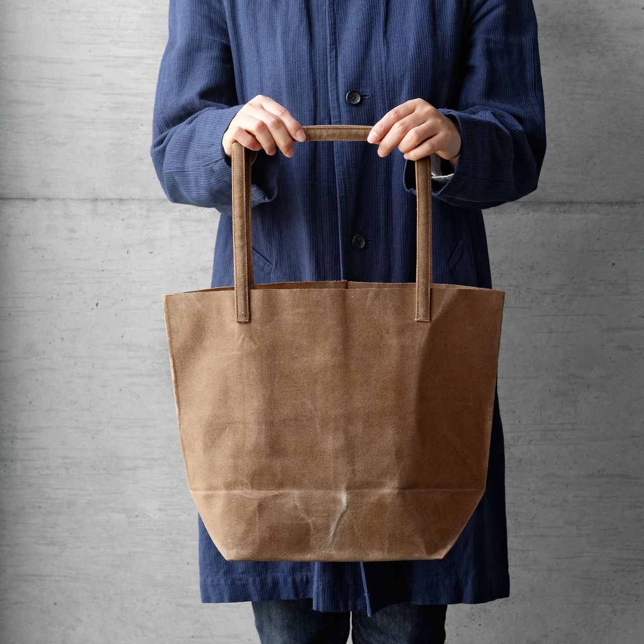 Kazumi Takigawa | Funagata Bag L Long Handle (Brown) - Analogue Life