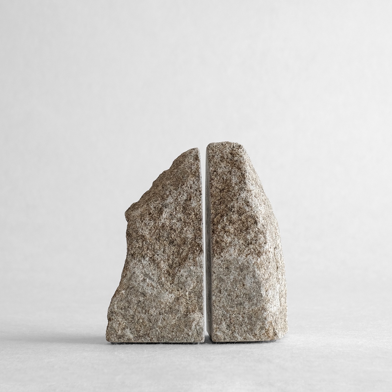 AJI PROJECT | Rock End - Analogue Life